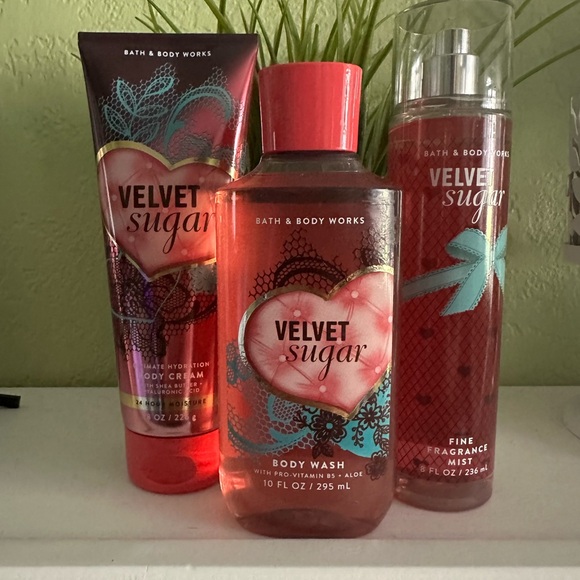 Bath & Body Works | Bath & Body | Bath Body Works Red Velvet Sugar Body ...